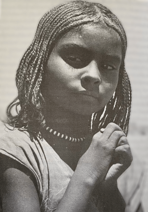 Hair Braiding in Northern Sudan Part 1 – Women's literacy in Sudan